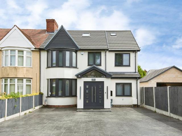 5 bedroom semi detached house for sale