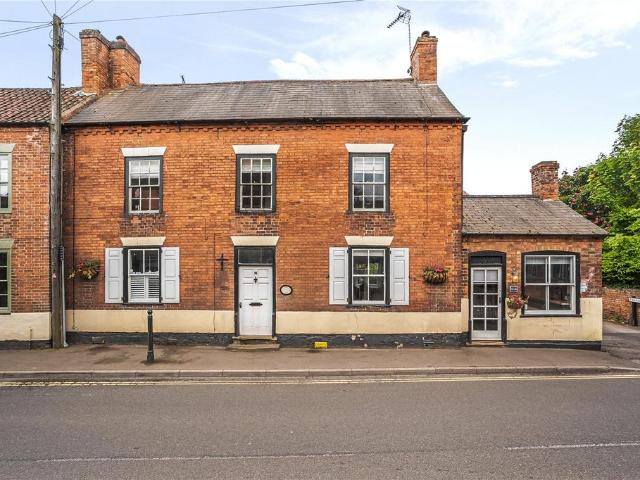 5 bedroom semi detached house for sale