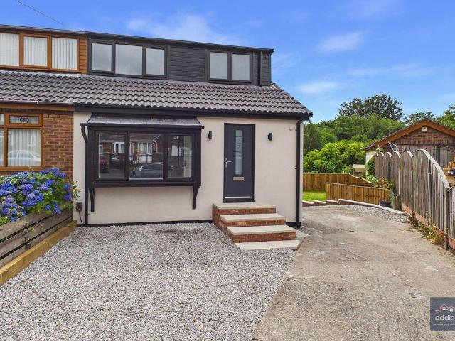 5 bedroom semi detached house for sale