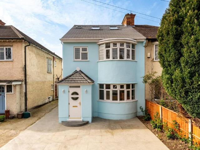 5 bedroom semi detached house for sale
