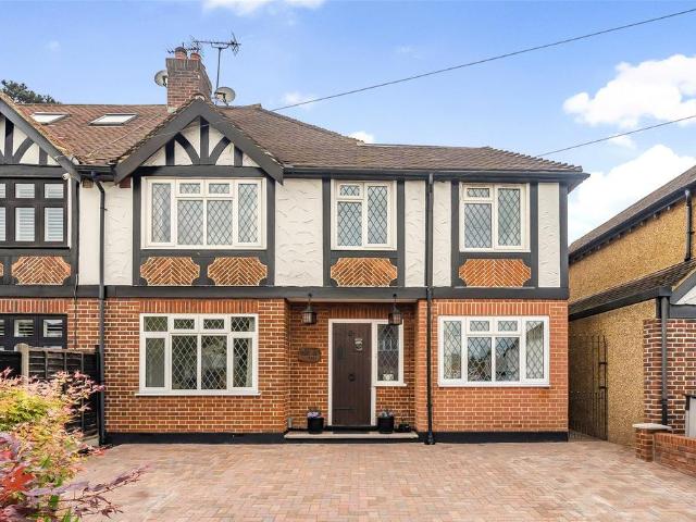 5 bedroom semi detached house for sale