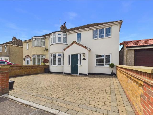 5 bedroom semi detached house for sale