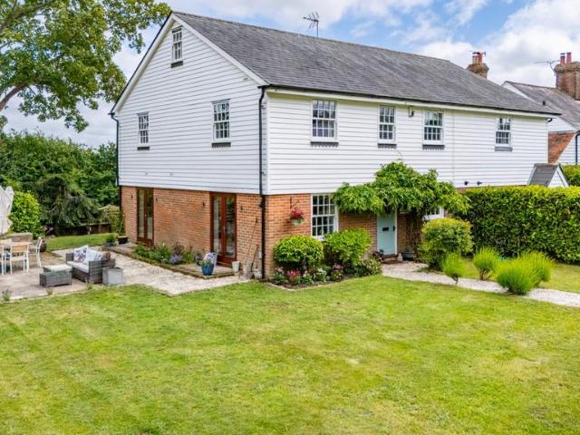 5 bedroom semi detached house for sale