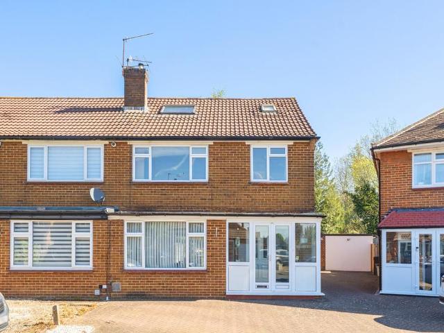 5 bedroom semi detached house for sale