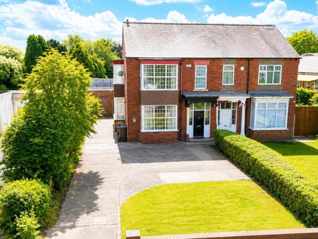 5 bedroom semi detached house for sale
