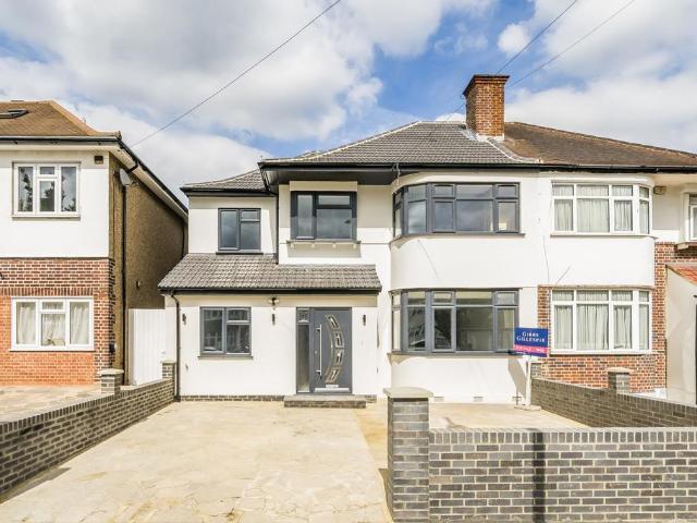 5 bedroom semi detached house for sale
