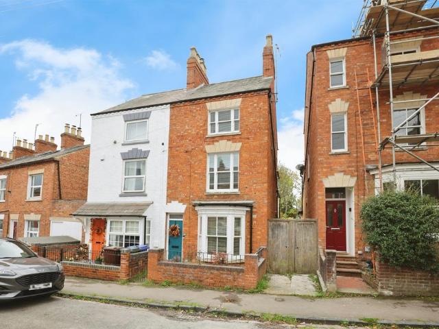 5 bedroom semi detached house for sale