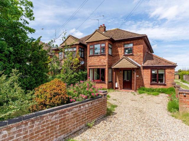 5 bedroom semi detached house for sale