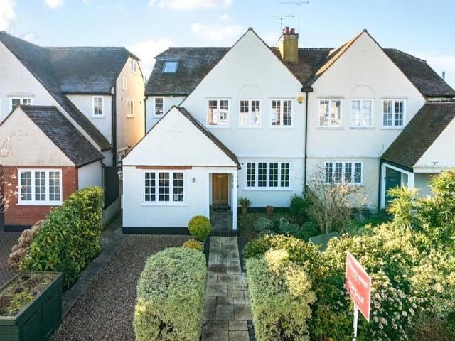 5 bedroom semi detached house for sale