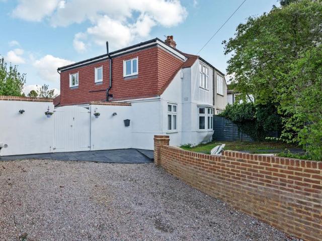 5 bedroom semi detached house for sale