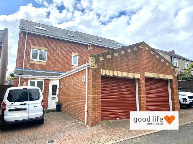5 bedroom semi detached house for sale