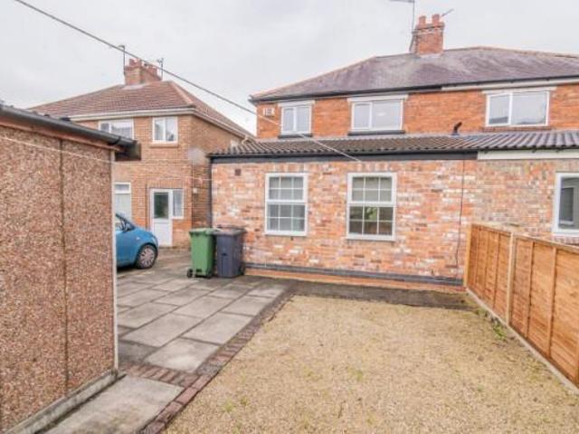 5 bedroom semi detached house for sale