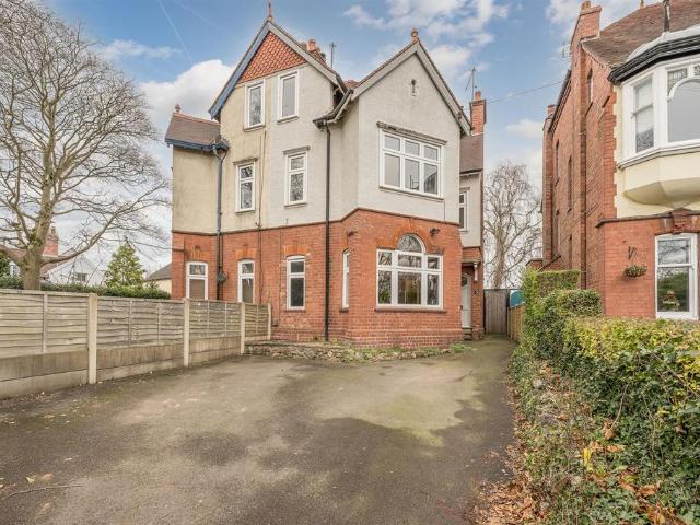 5 bedroom semi detached house for sale