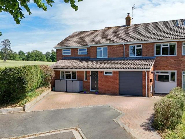 5 bedroom semi detached house for sale