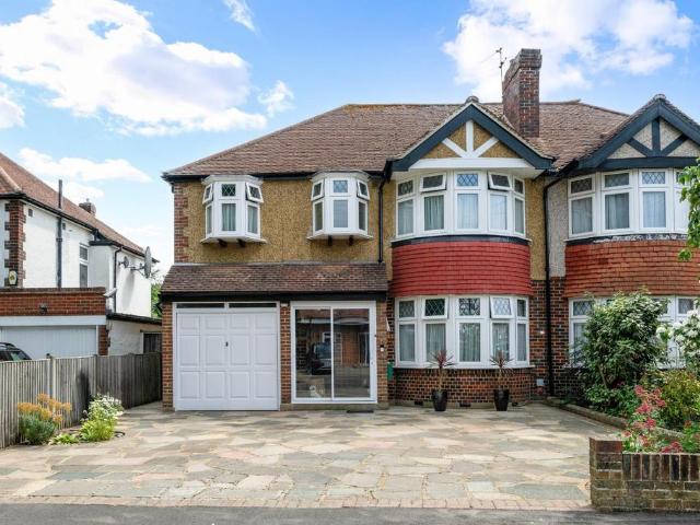 5 bedroom semi detached house for sale