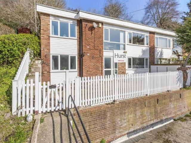 5 bedroom semi detached house for sale