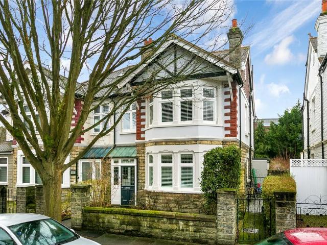 5 bedroom semi detached house for sale