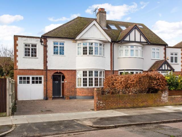 5 bedroom semi detached house for sale