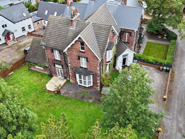 5 bedroom semi detached house for sale