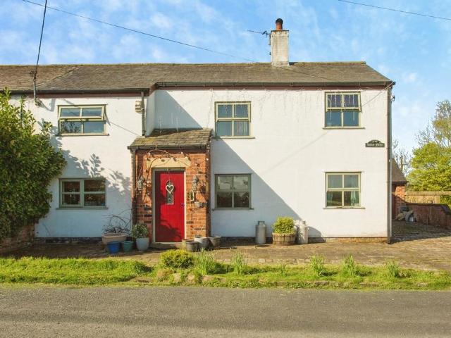5 bedroom semi detached house for sale