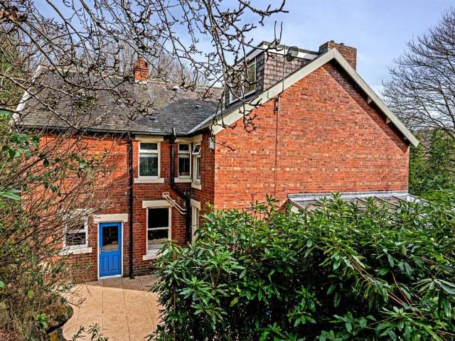 5 bedroom semi detached house for sale