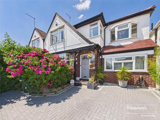 5 bedroom semi detached house for sale