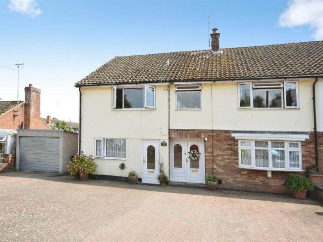5 bedroom semi detached house for sale
