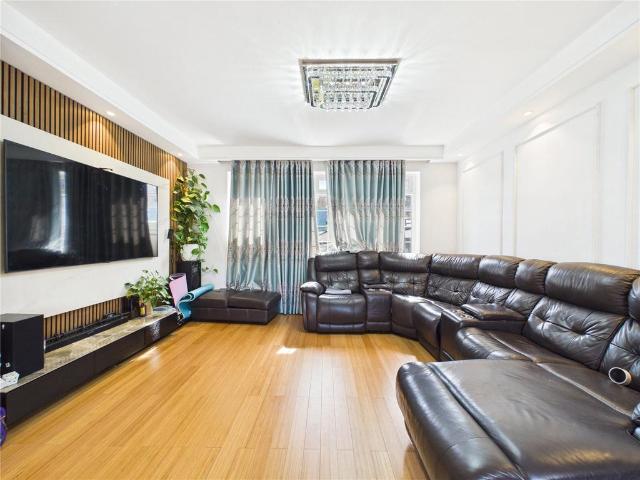 5 bedroom semi detached house for sale
