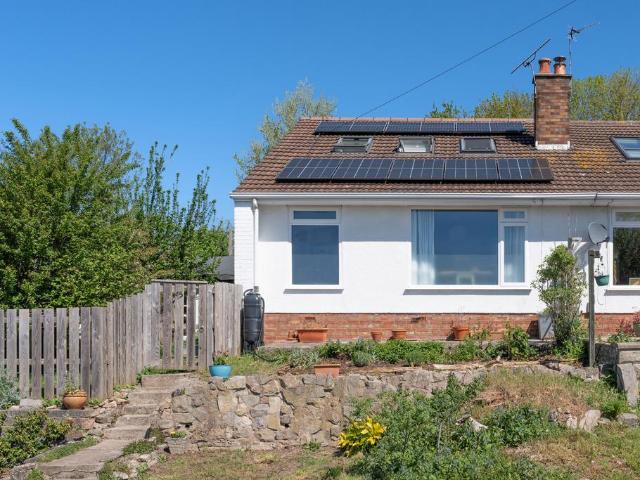 5 bedroom semi detached house for sale