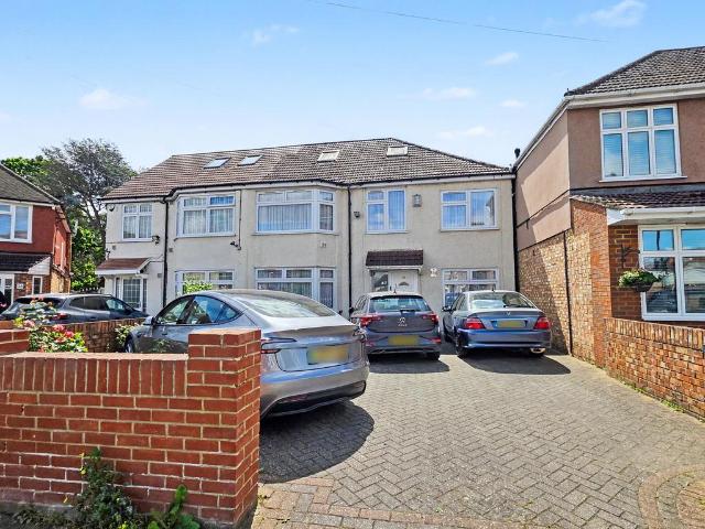 5 bedroom semi detached house for sale