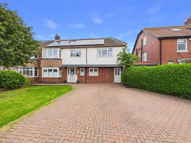 5 bedroom semi detached house for sale