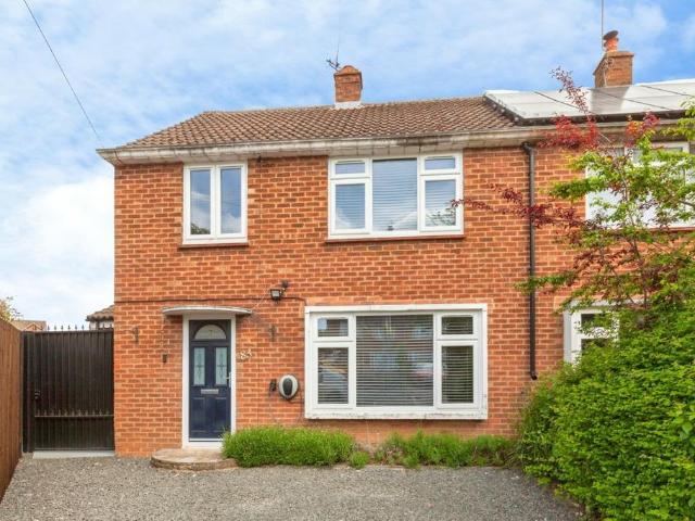 5 bedroom semi detached house for sale