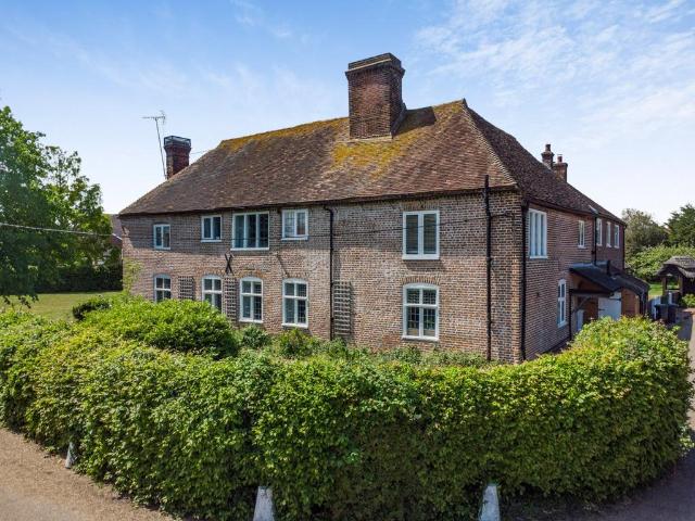 5 bedroom semi detached house for sale