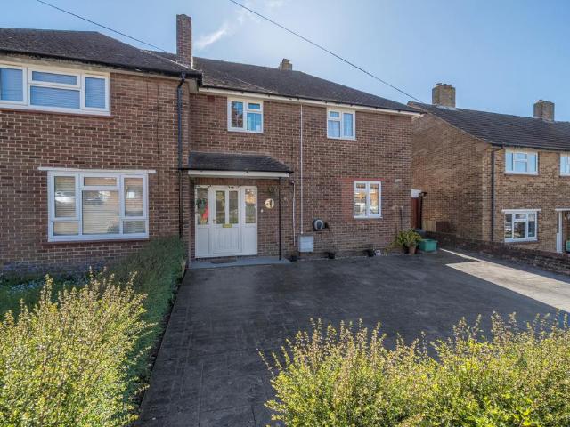 5 bedroom semi detached house for sale