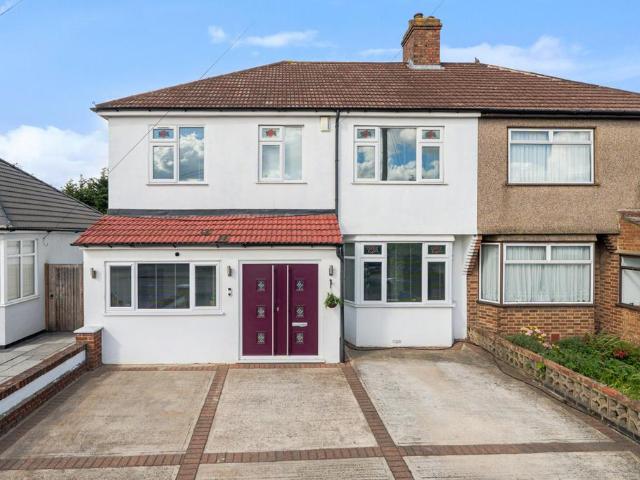 5 bedroom semi detached house for sale