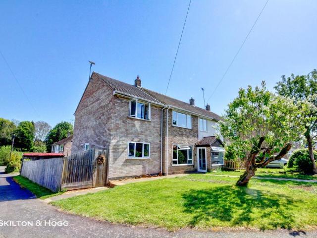5 bedroom semi detached house for sale