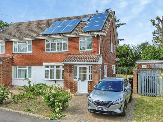 5 bedroom semi detached house for sale