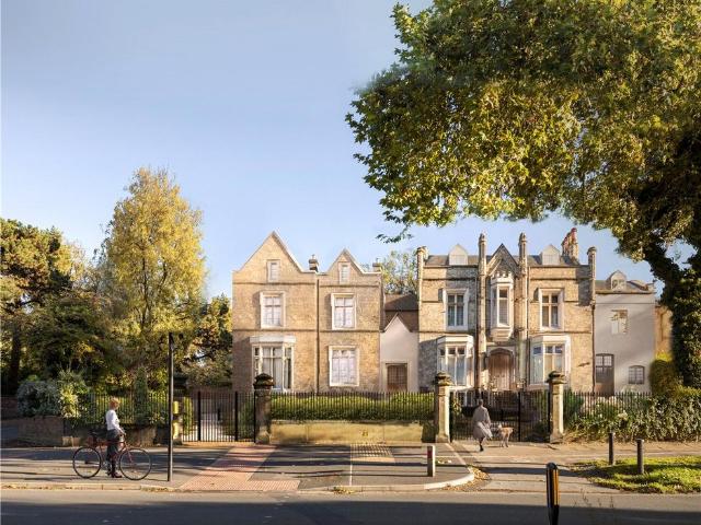 5 bedroom semi detached house for sale