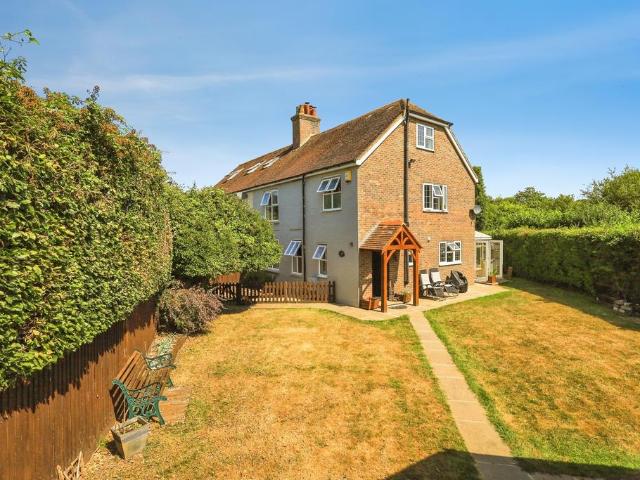 5 bedroom semi detached house for sale