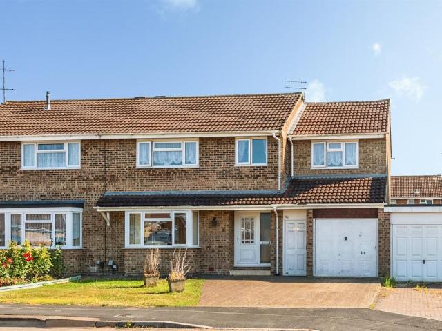 5 bedroom semi detached house for sale
