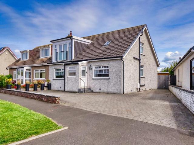 5 bedroom semi detached house for sale