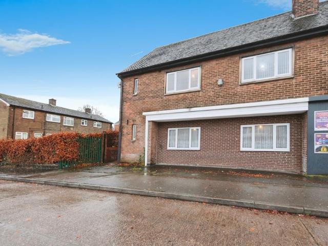 5 bedroom semi detached house for sale