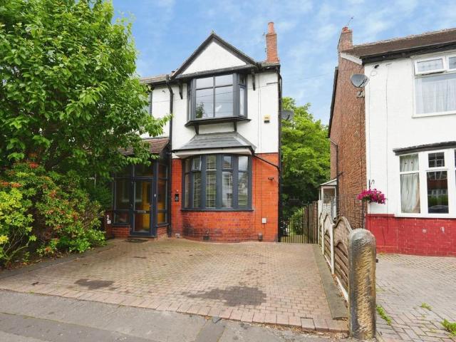 5 bedroom semi detached house for sale