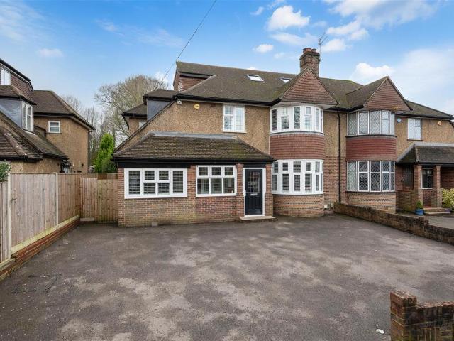 5 bedroom semi detached house for sale