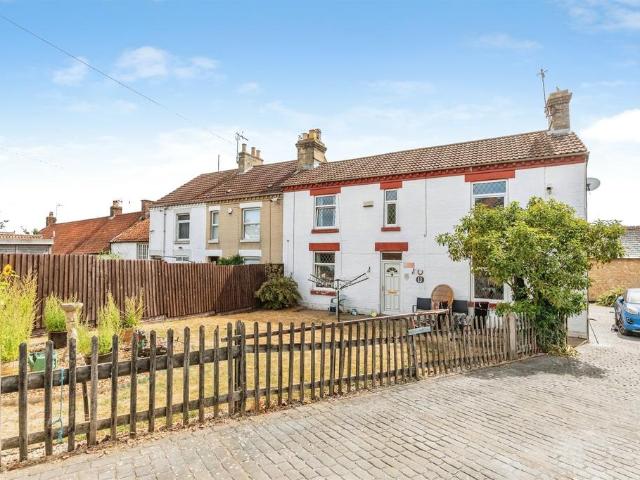 5 bedroom semi detached house for sale