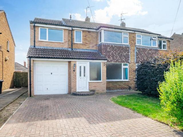5 bedroom semi detached house for sale