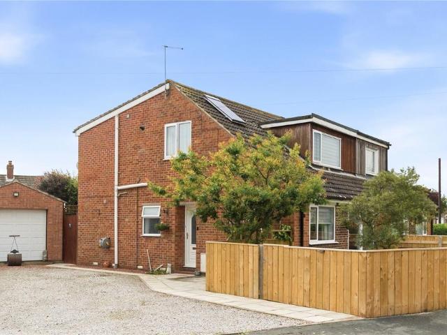 5 bedroom semi detached house for sale