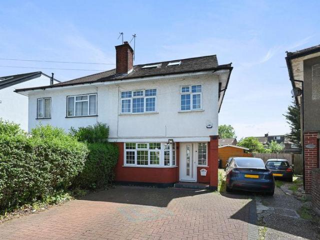 5 bedroom semi detached house for sale