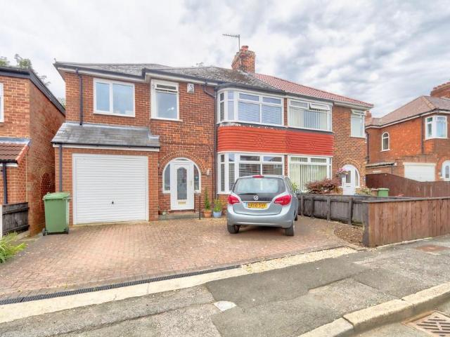 5 bedroom semi detached house for sale
