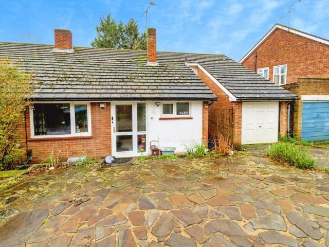 5 bedroom semi detached house for sale